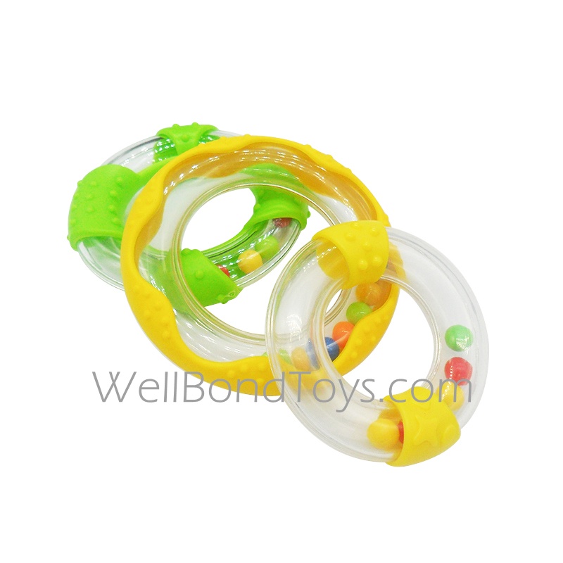 coloured plastic rattle ring with beats,plastic rattle with rainbow beats
